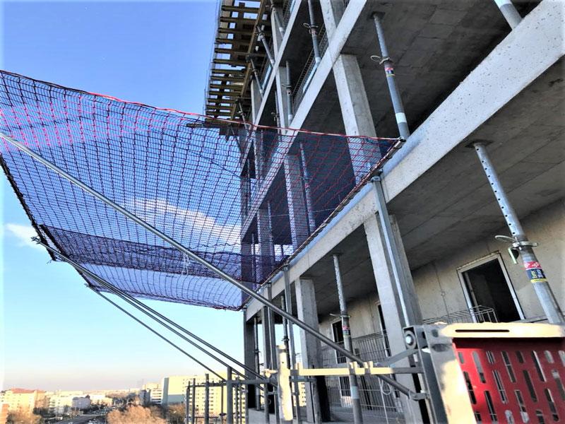 PERIMETER EDGE PROTECTION NETTING - Leon De Oro