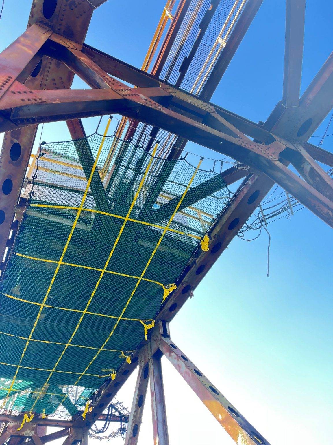 Bridge Access - Leon De Oro